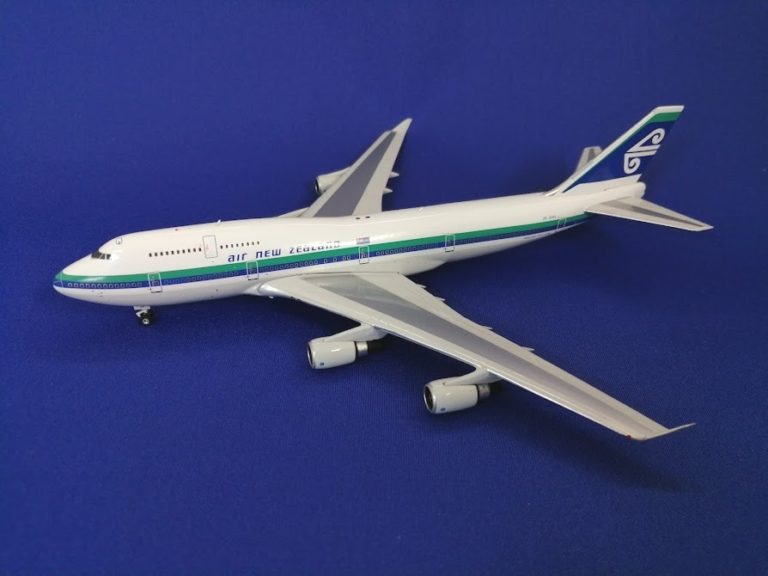 11770 Phoenix Air New Zealand / ニュージーランド航空 B747-400 ZK-SUH 1:400 お取り寄せ ...