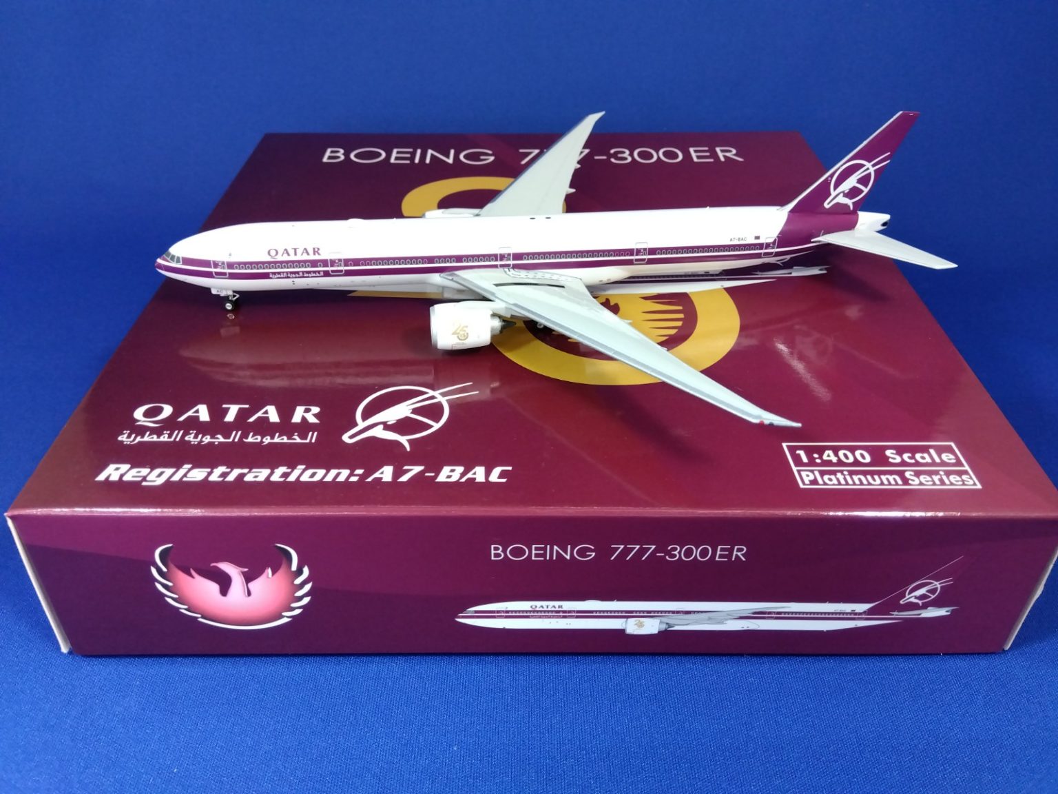11739 Phoenix Qatar / カタール航空 Retro Livery B777-300ER A7-BAC 1:400 完売しまし ...